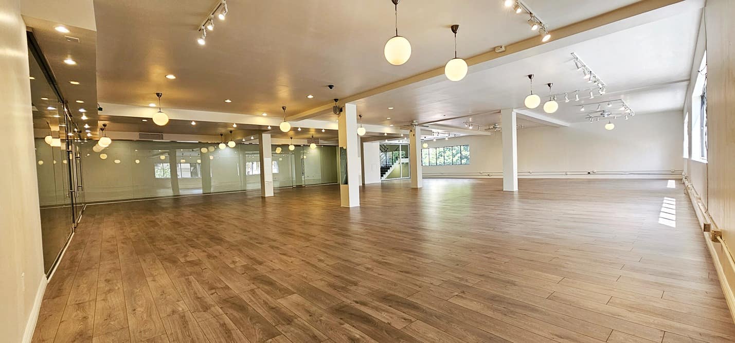 Corner Center Second Floor - DTLA LEASING