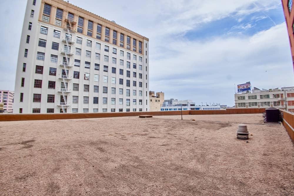 Corner Center Rooftop - DTLA LEASING