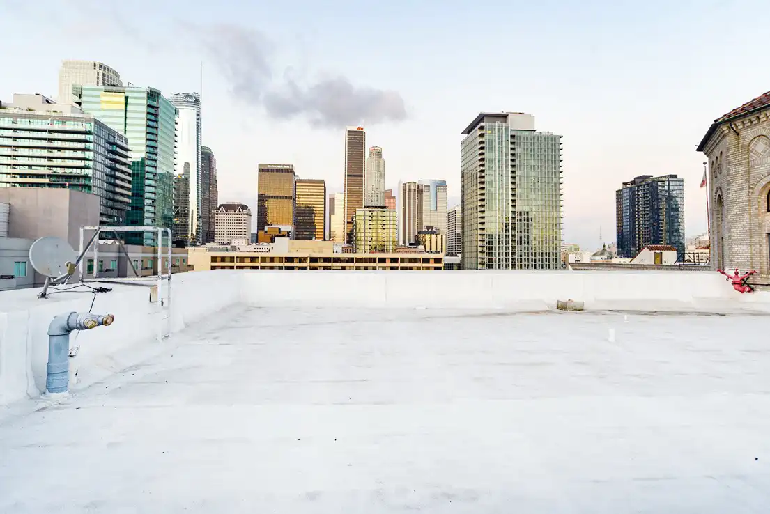 Standard Oil Building Rooftop - DTLA LEASING